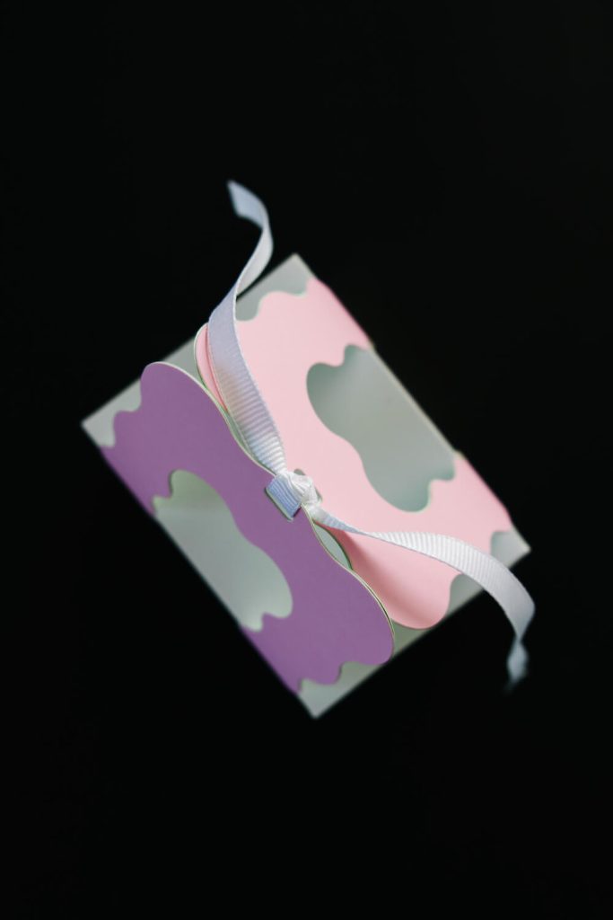 Cricut Gift Box with Handles - Free SVG Design - Gilded Stork